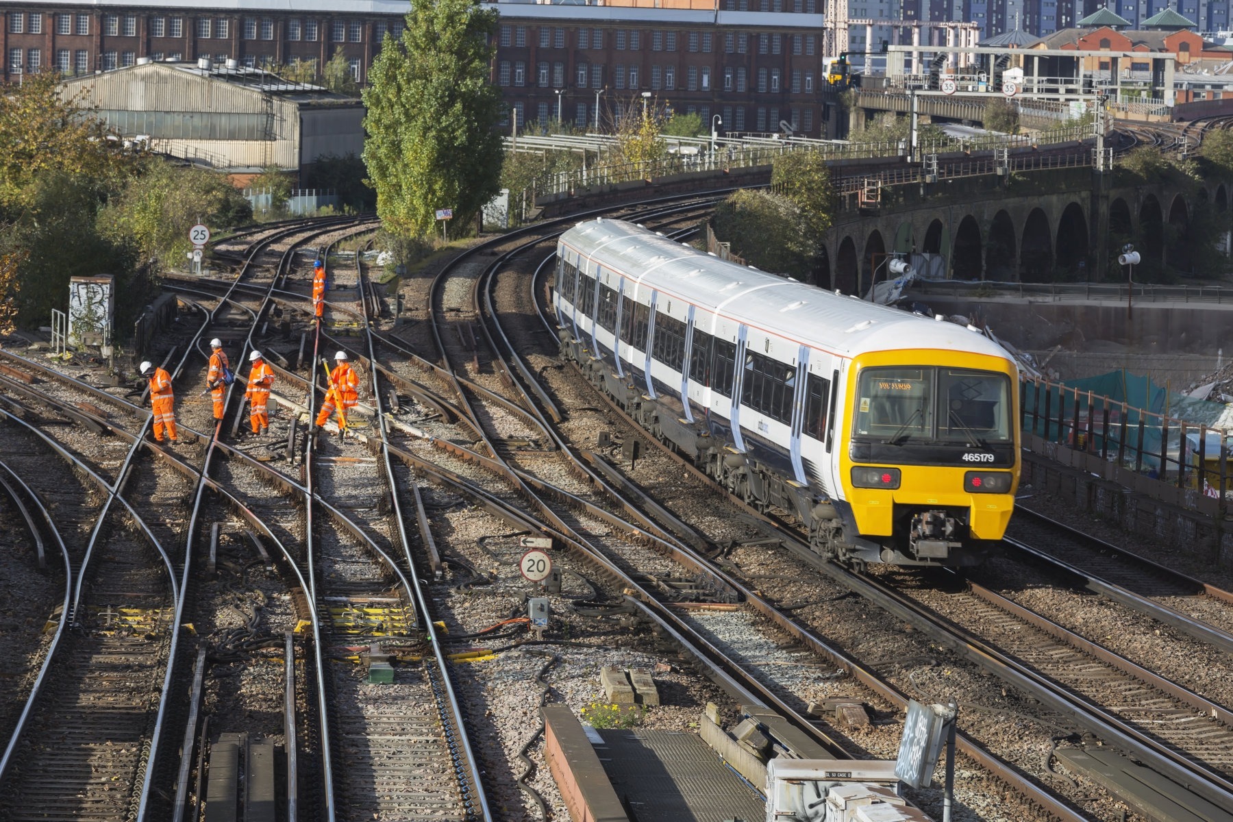 Can the private sector help to get the rail industry back on track? - Oxera